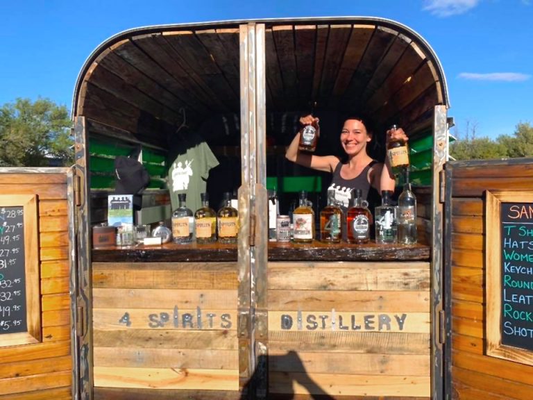 MOBILE BAR – 4 Spirits Distillery